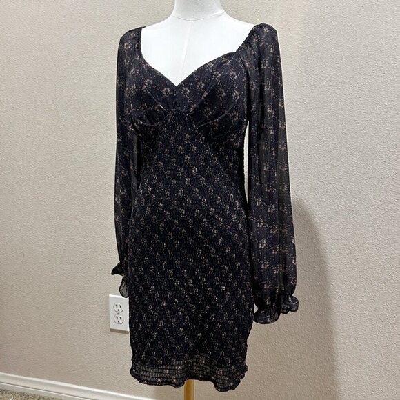 Papaya | Dresses | Papaya Long Sleeve Floral Smocked Dress In Size ...